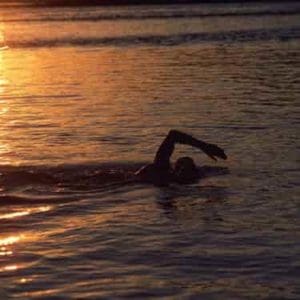 How Do I Start Swimming Long-Distance? (Explained) - Chase the Water