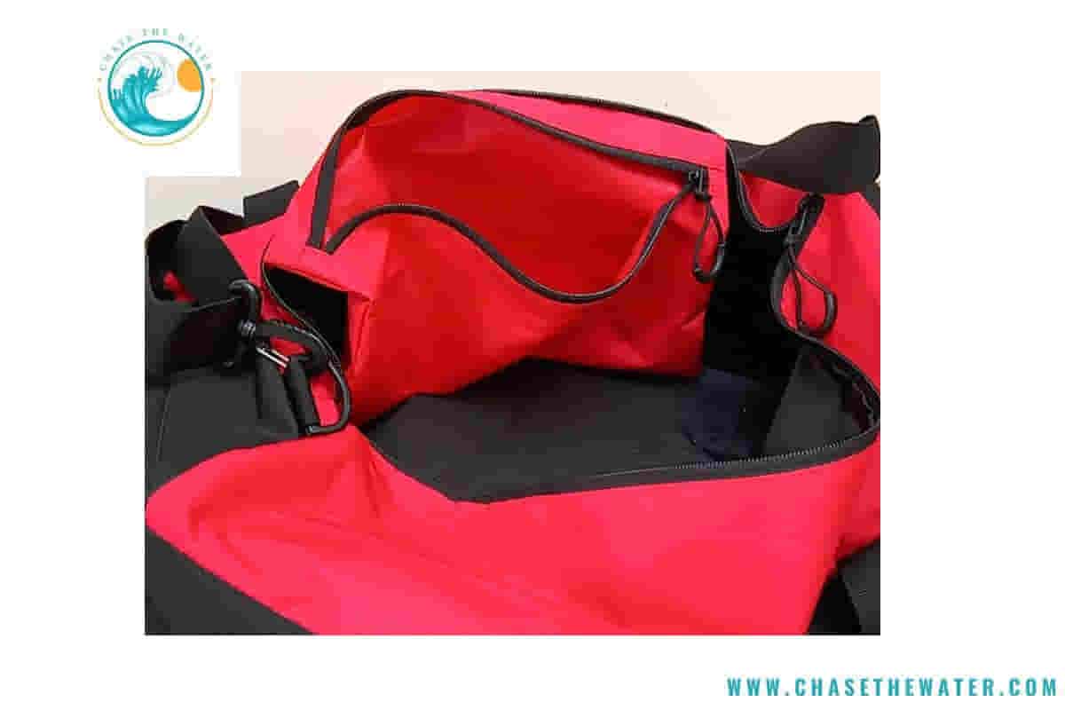 Speedo Duffel Swim Bag Review (Is it any good?) - Chase the Water